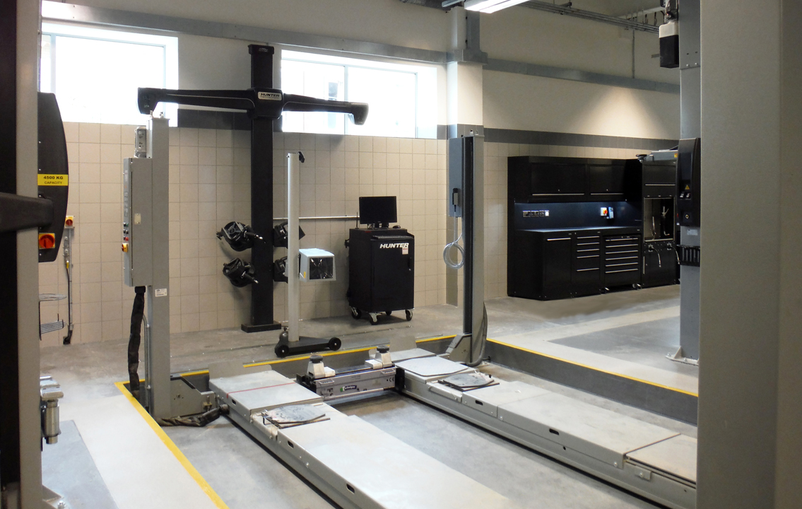 Jaguar Land Rover Barnet is here! – Bullworthy Garage Equipment